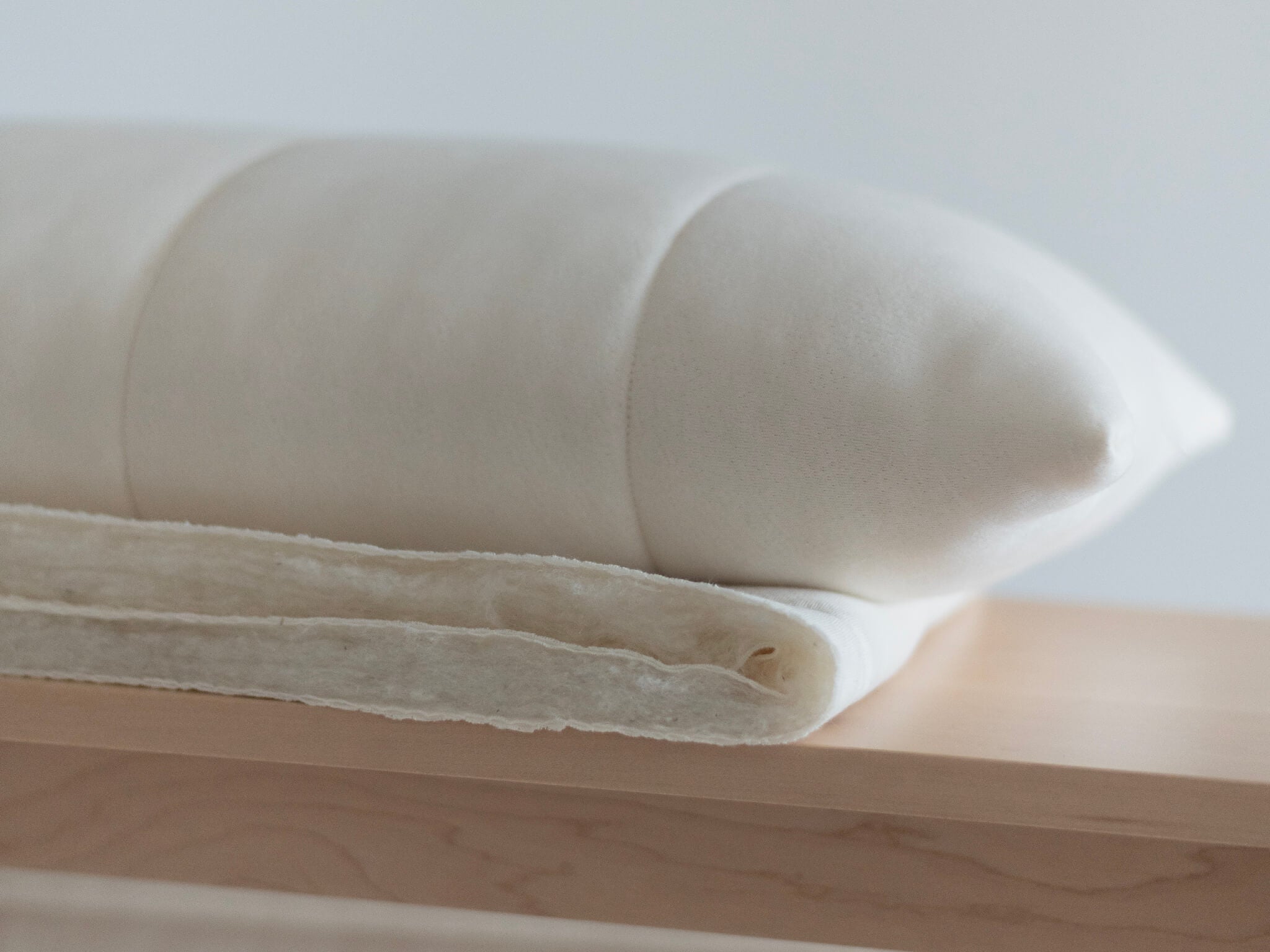 Natural Latex and Wool Pillow | Made in Canada | Obasan